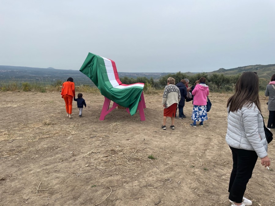 HERE IS “THE BIG BENCH N.202” TO ADMIRE THE MAGNIFICENT LANDSCAPE OF ...